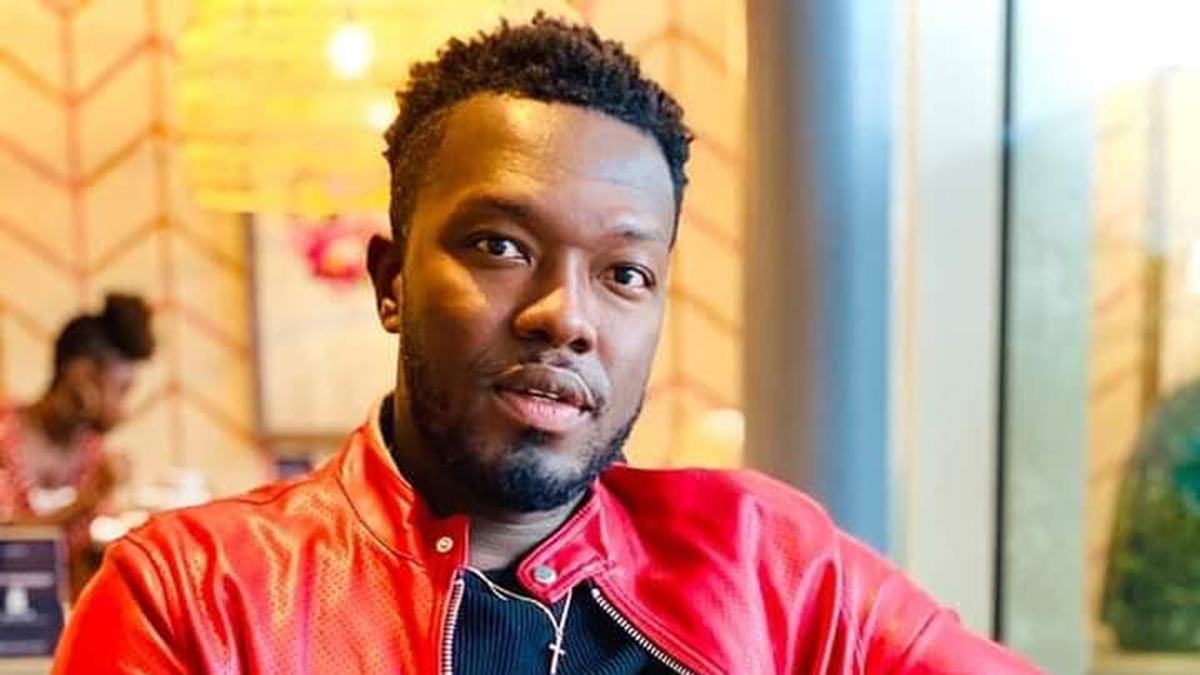 Reggie Zippy lays mom to rest - Angel Online