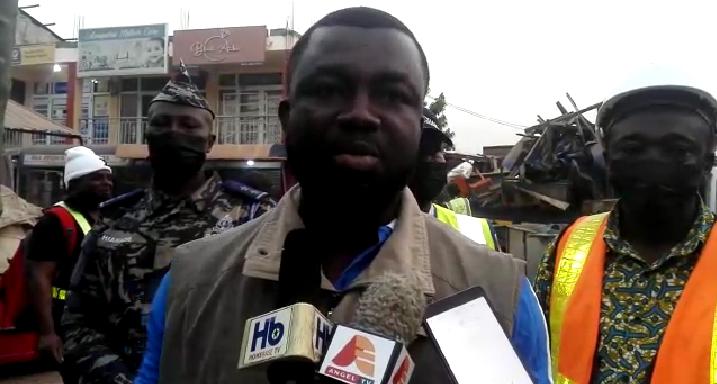 Ofankor Barrier: Hawkers relocated to occupy abandoned Ofankor market ...