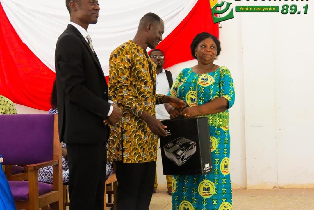 MP for Akim Swedru rewards teachers in his constituency - Angel Online